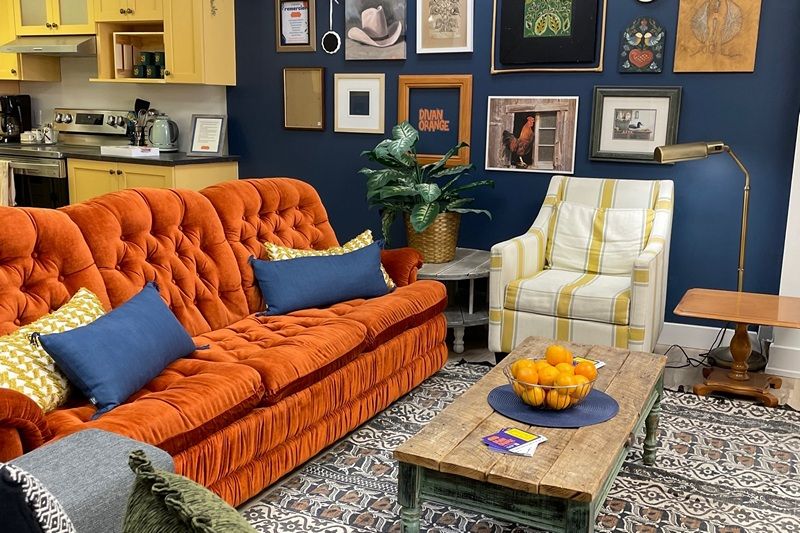 Ouverture du Divan Orange : un nouvel espace unique pour les jeunes ...