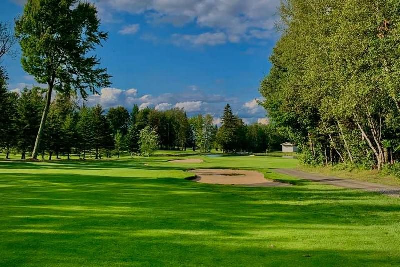 Été 2024, plus d’un demi-million de rondes de golf jouées en Estrie ...