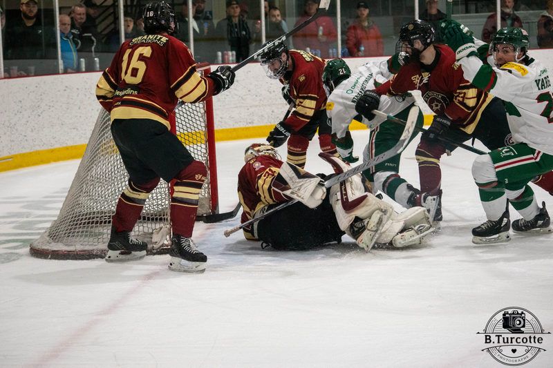 Ligue régionale de hockey : Coaticook crée l’égalité contre Windsor ...