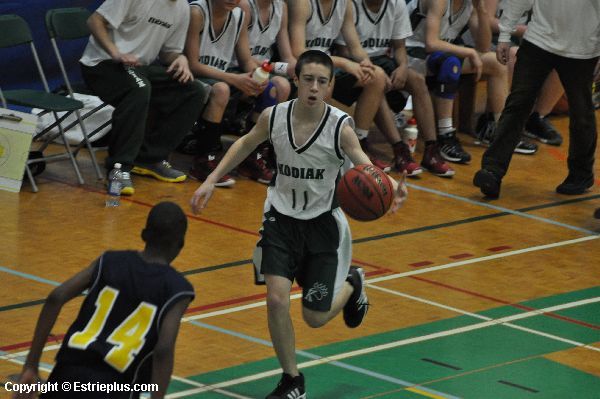 Omnium basketball masculin des Volontaires du Cégep de Sherbrooke ...
