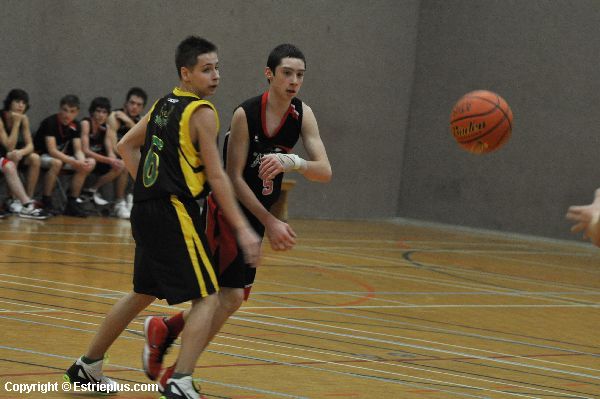 Omnium basketball masculin des Volontaires du Cégep de Sherbrooke ...