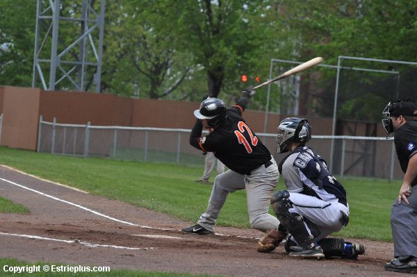 Match d'ouverture des Expos de Sherbrooke de la Ligue de baseball ...