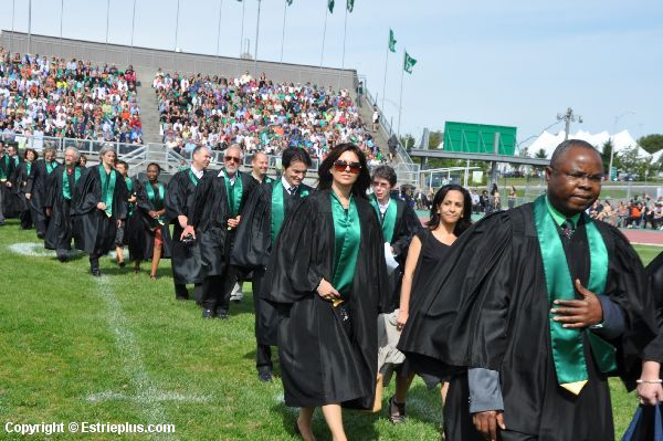 Collation des grades de l'Université de Sherbrooke - estrieplus.com | Journal Web | Sherbrooke ...